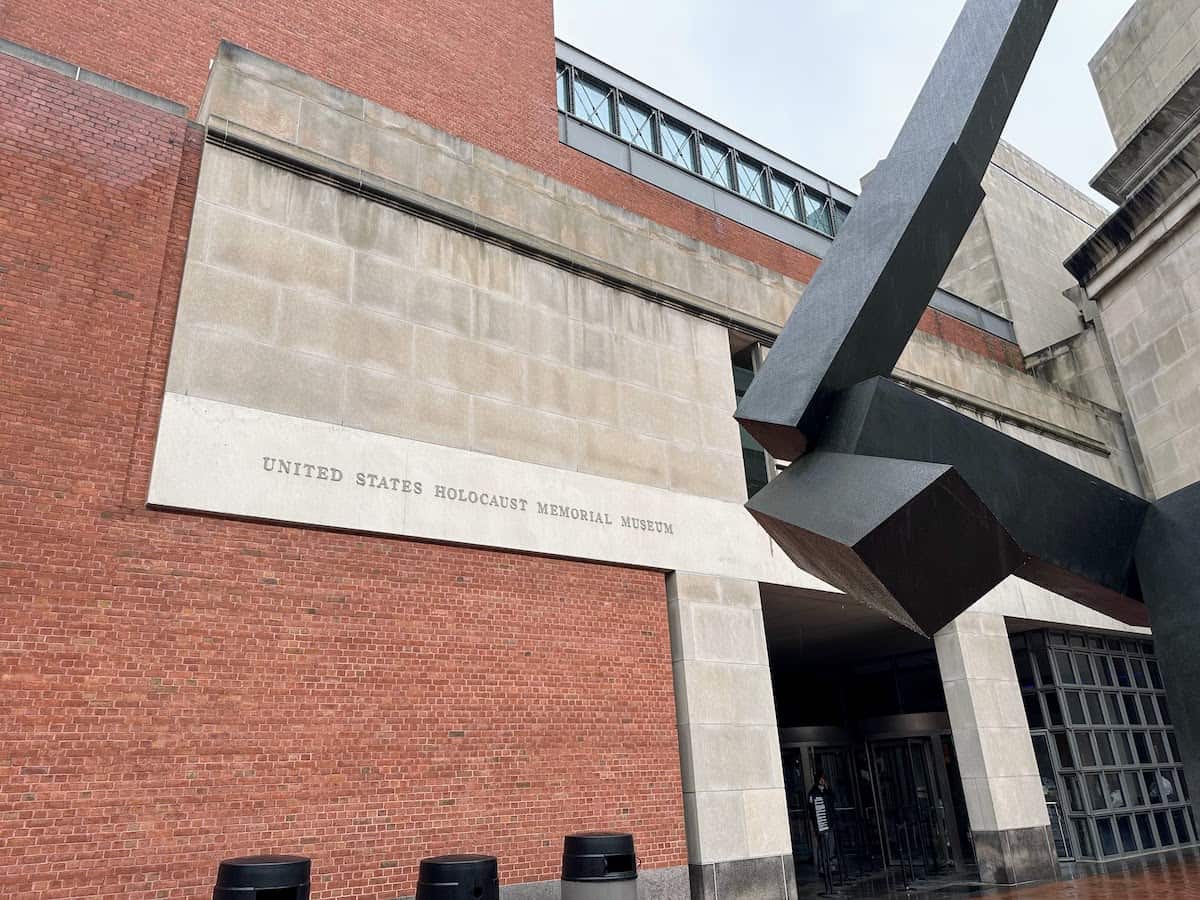 A Visit to the United States Holocaust Memorial Museum - More Time to ...